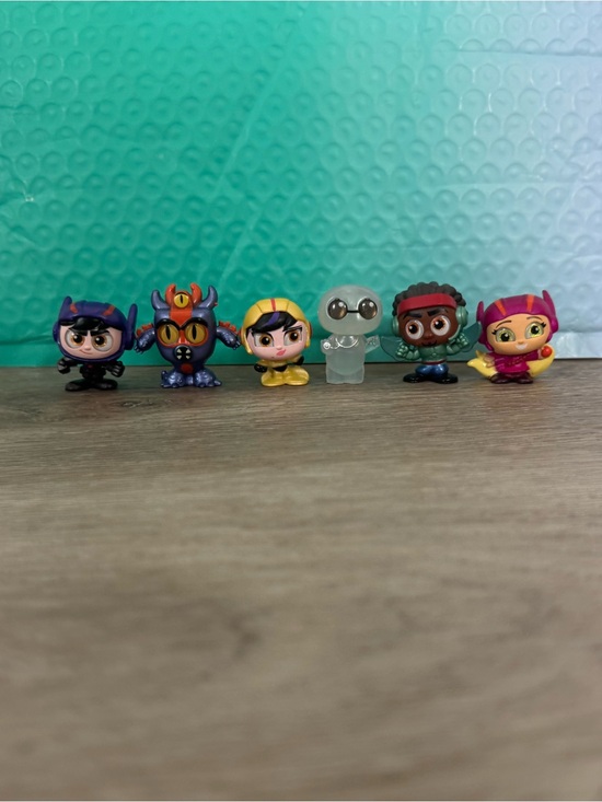 Disney | Toys | Disney Doorables Big Hero 6 Figure Lot Disney Bundle ...